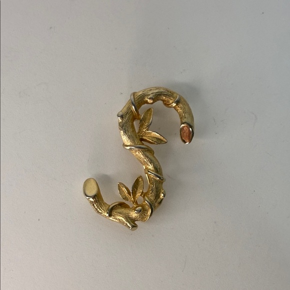 Sarah Coventry | Jewelry | Vintage Sarah Coventry S Brooch Gold Tone ...